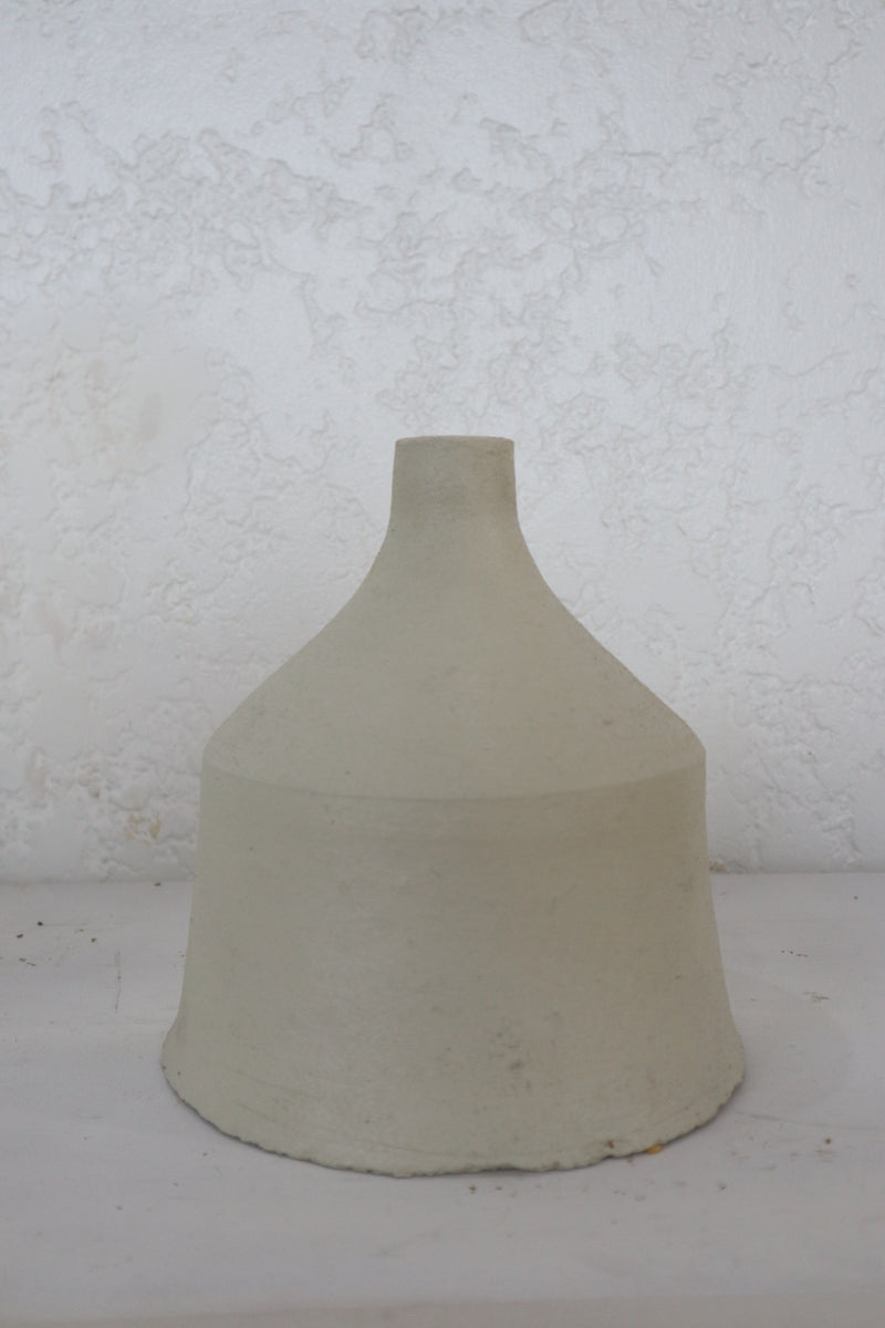 Colin Bottle Vase in White – Home + Aspects