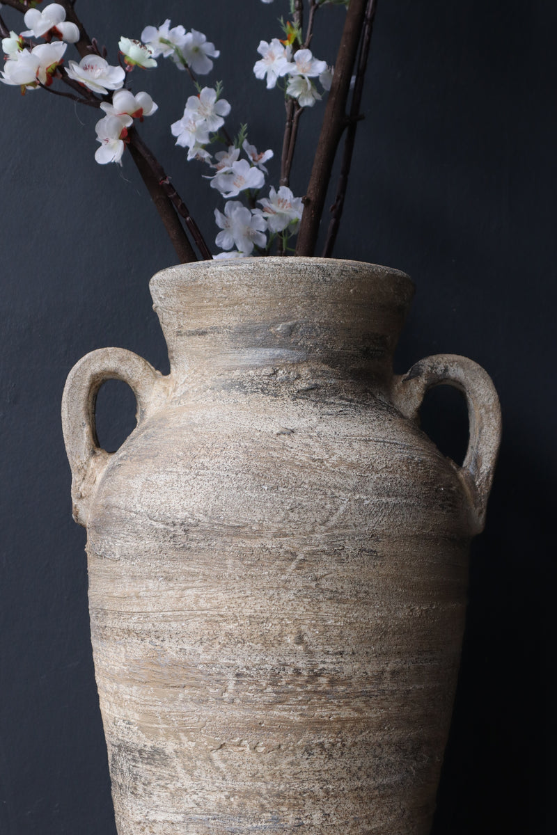 Eleanor Floor vase in Brown – Home + Aspects